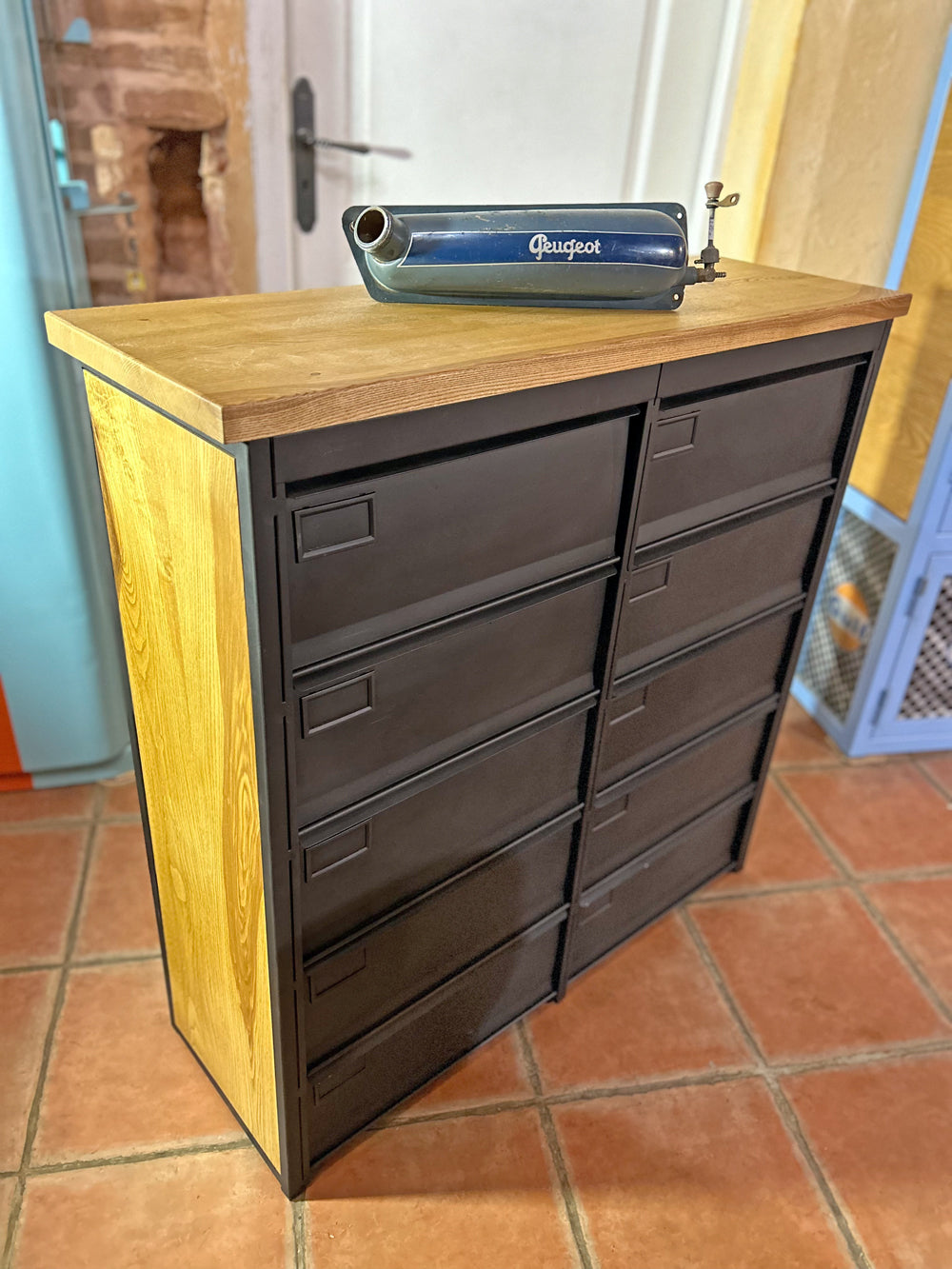 Meuble 10 clapets Roneo 1960 meuble industriel vintage – BROCANTETENDANCE