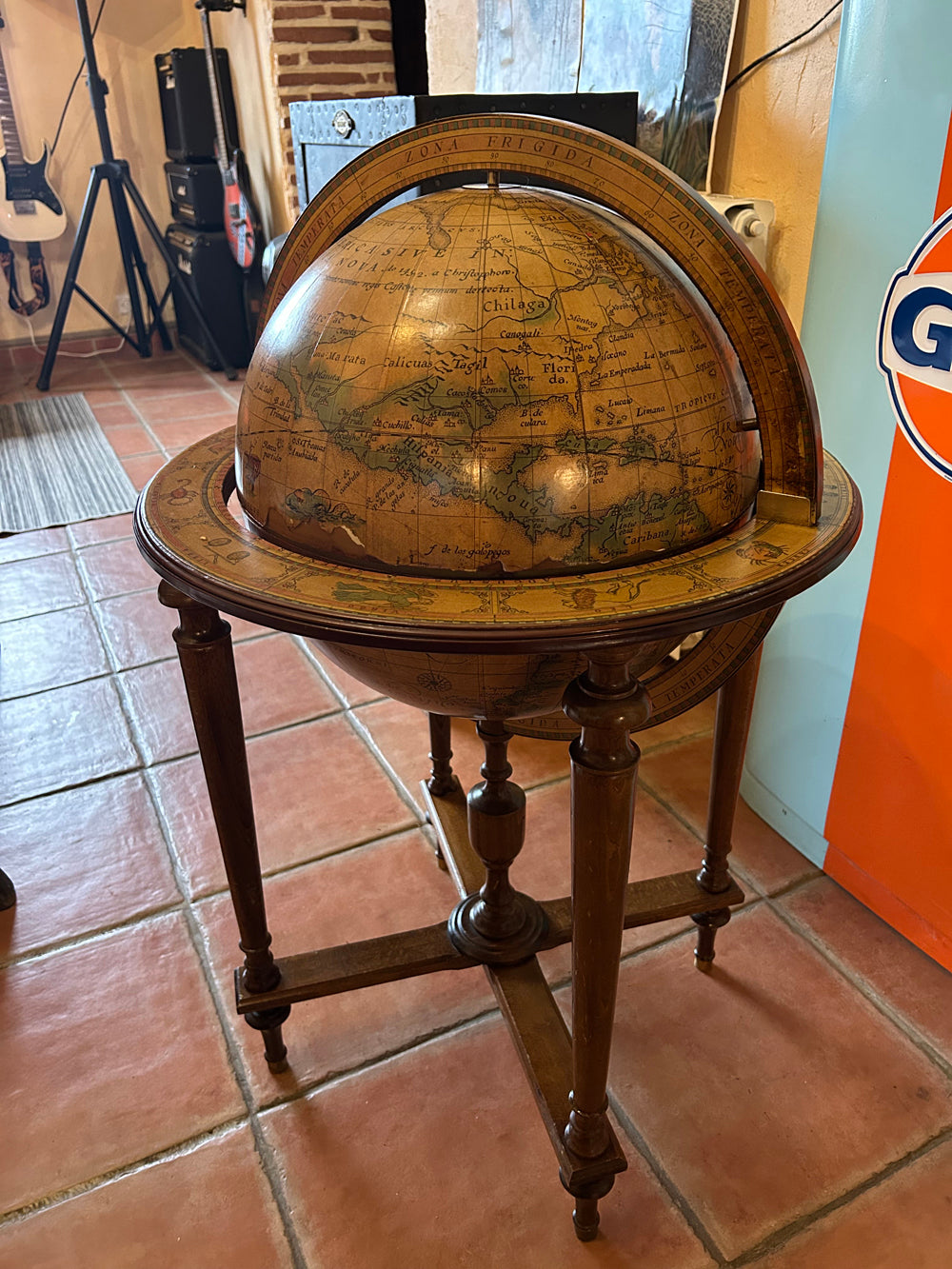 Mini-Bar globe terrestre 1970 – BROCANTETENDANCE