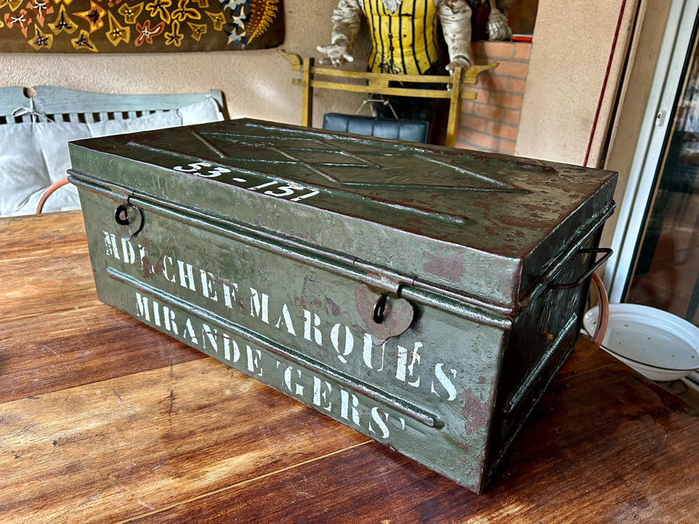 Malle cantine Militaire 1950/60 objet vintage rétro – BROCANTETENDANCE
