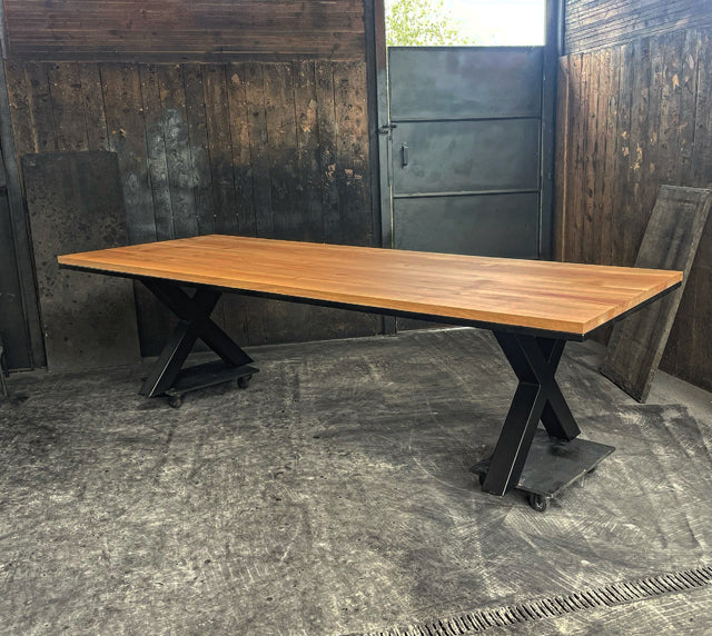 Table design industriel chêne 60 sur mesure bois et métal – BROCANTETENDANCE