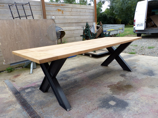 Table industriel pied IPN et chêne sur mesure – BROCANTETENDANCE